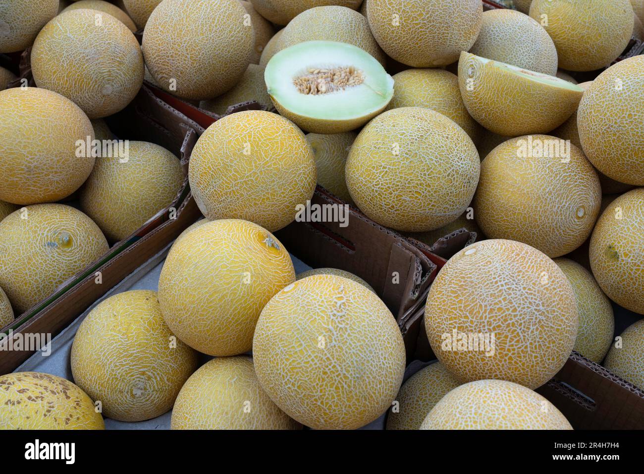 Supermarket melons hi-res stock photography and images - Alamy