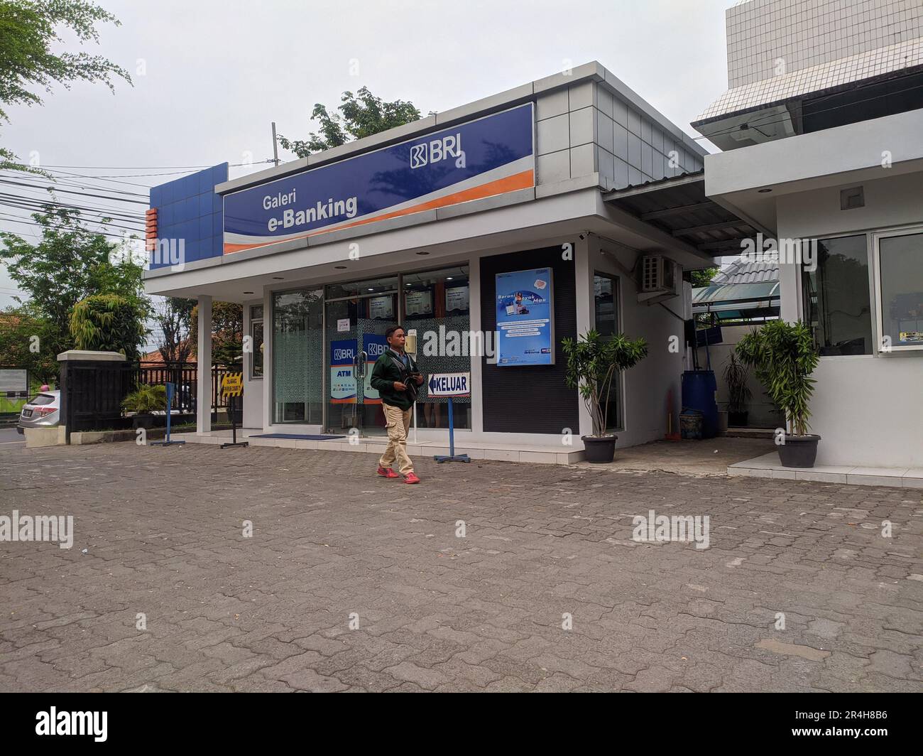 Atm bri hi-res stock photography and images - Alamy