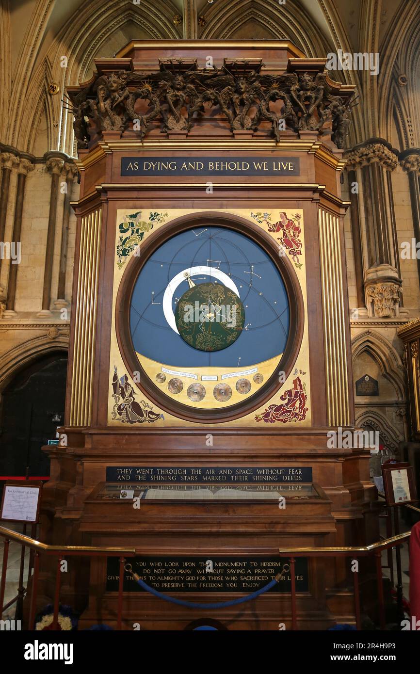 Raf memorial clock hi-res stock photography and images - Alamy