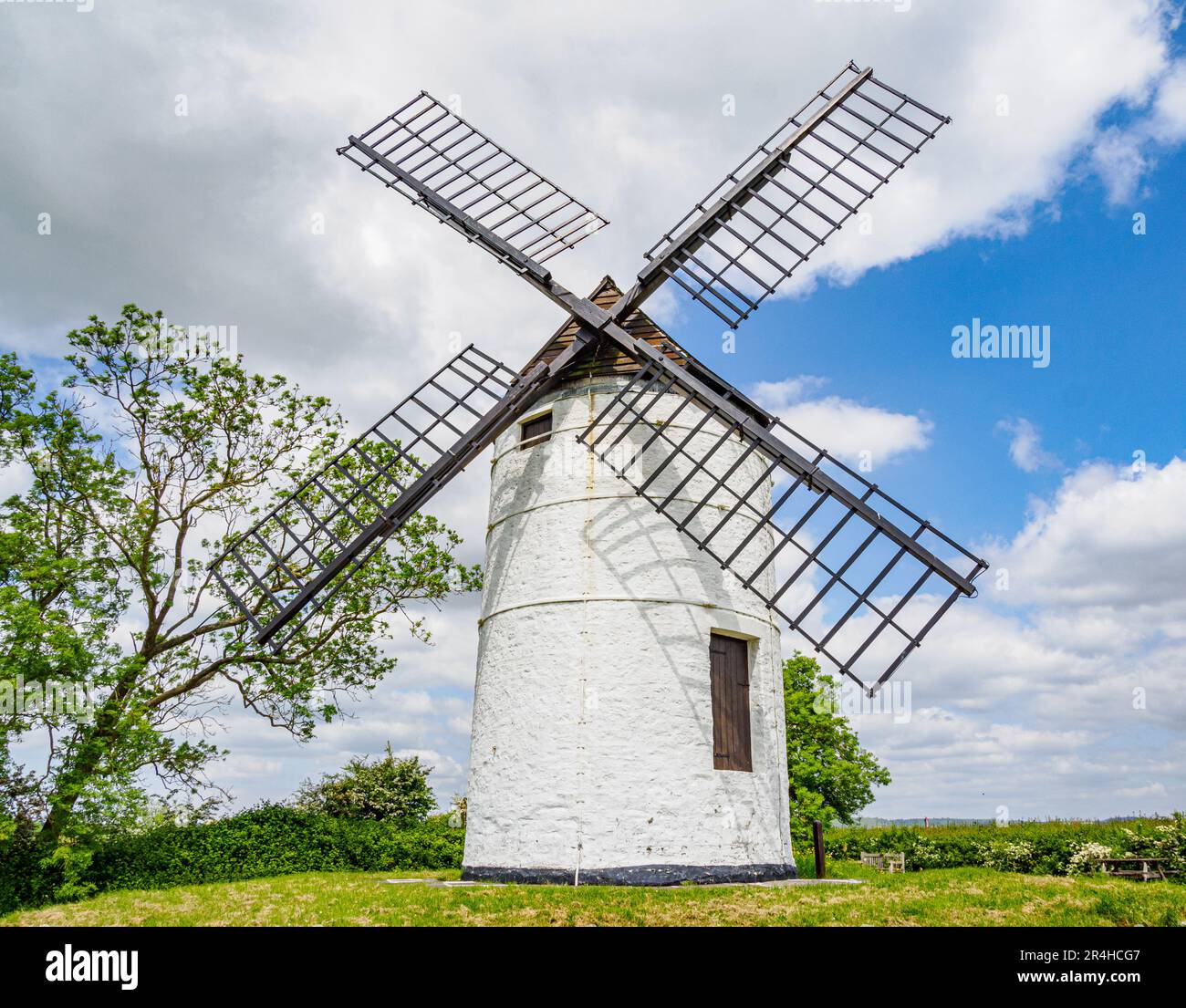 Ashton windmill a four sail former flour mill near Chapel Allerton on ...