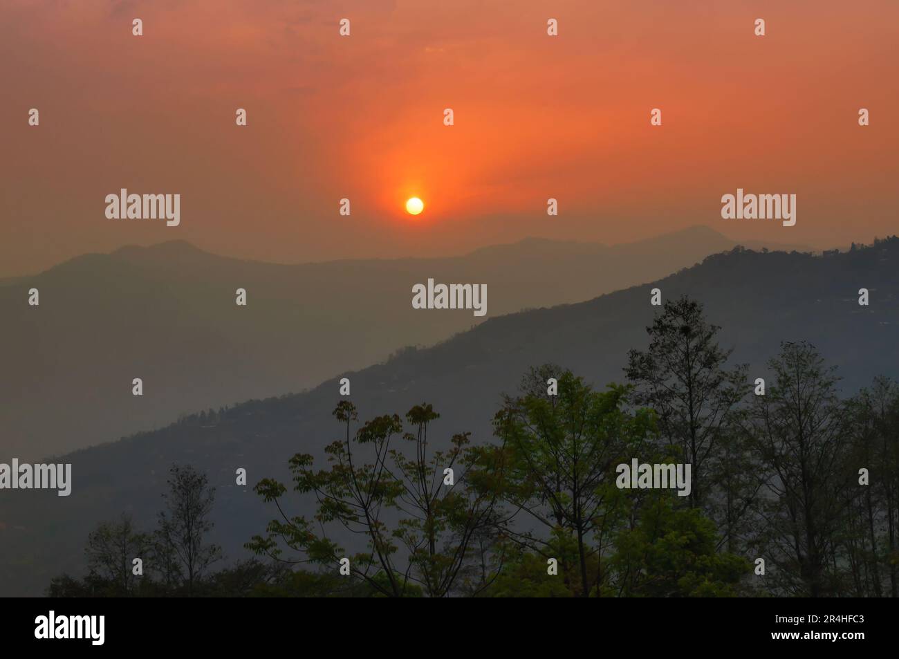 Beautiful sunrise in mountains of Himalayas, Hee Barmiok village of ...