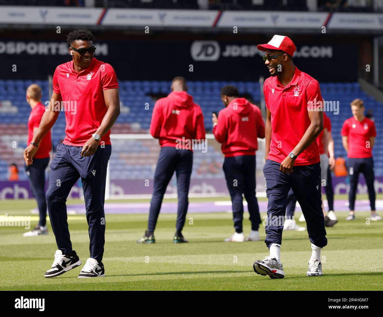 Nottingham Forest's Taiwo Awoniyi (left) and Emmanuel Dennis inspect ...