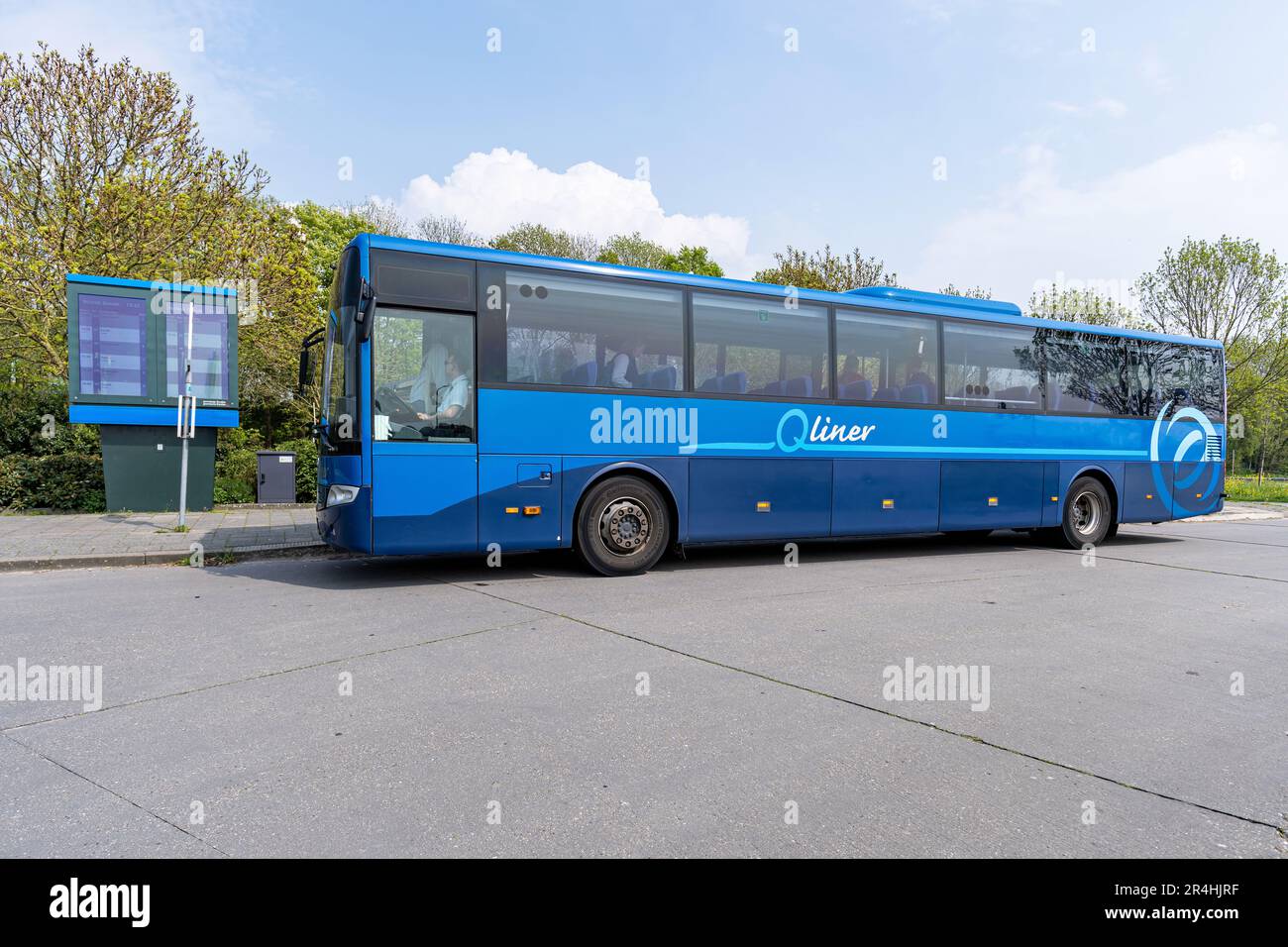 Blue bus livery hi-res stock photography and images - Alamy