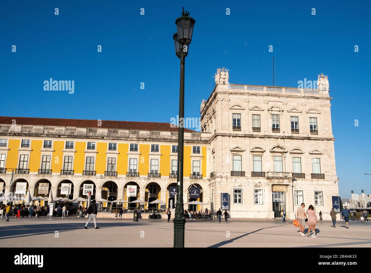 Place du commerce lisbonne hi-res stock photography and images - Alamy