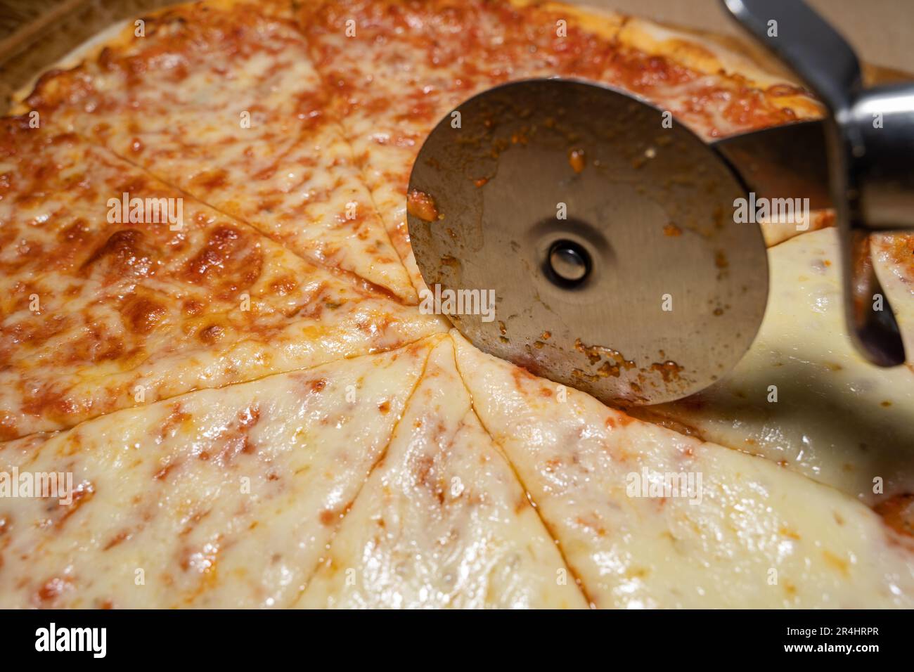 Sliced pizza restaurant hi-res stock photography and images - Alamy