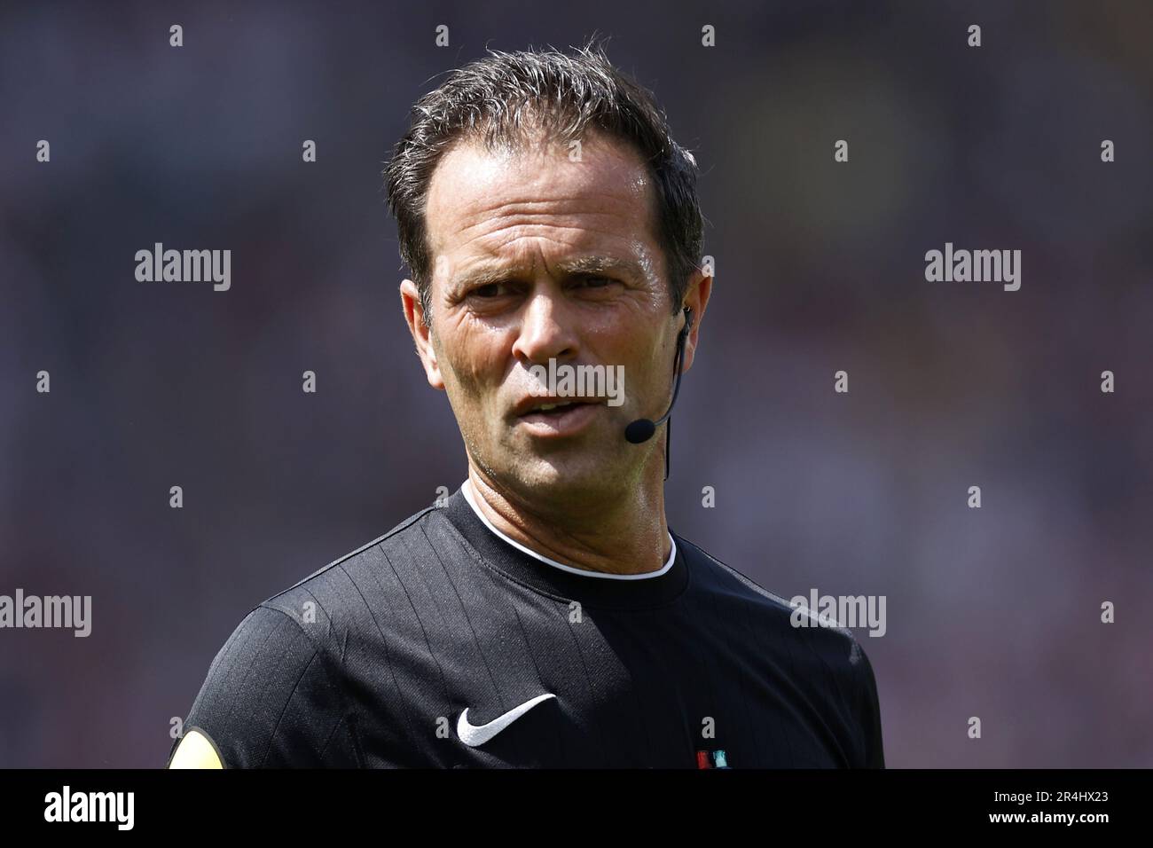 ROTTERDAM - referee Bas Nijhuis during the Dutch premier league match ...