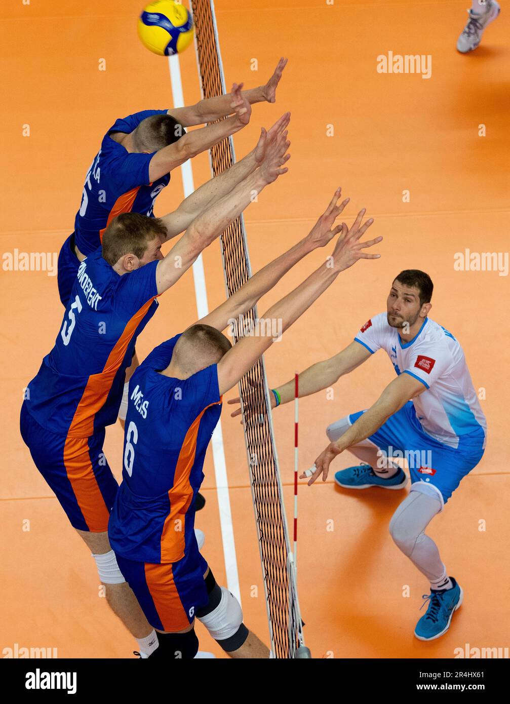 Teamnl volleyball players hi-res stock photography and images - Alamy