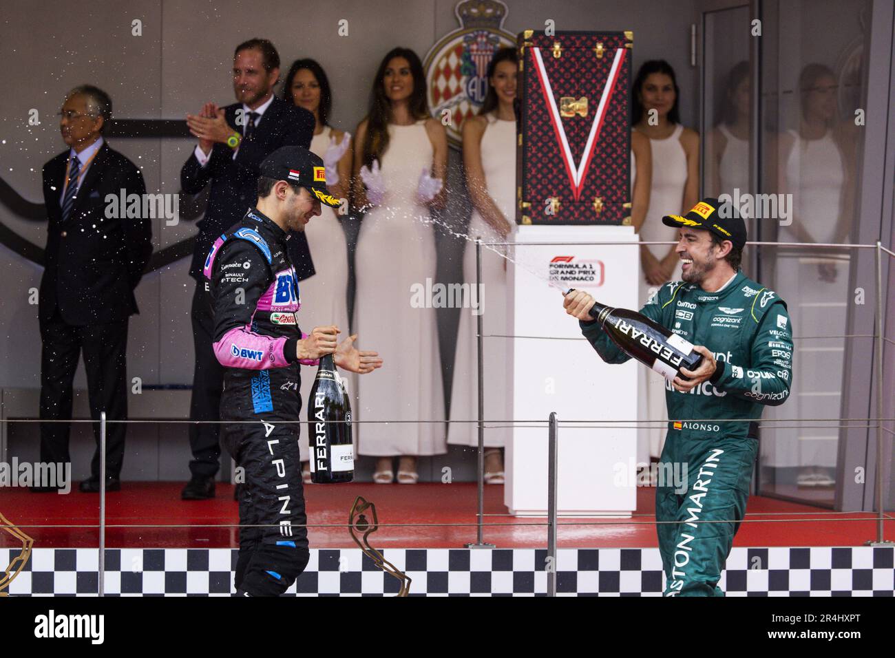 OCON Esteban (fra), Alpine F1 Team A523, ALONSO Fernando (spa), Aston ...