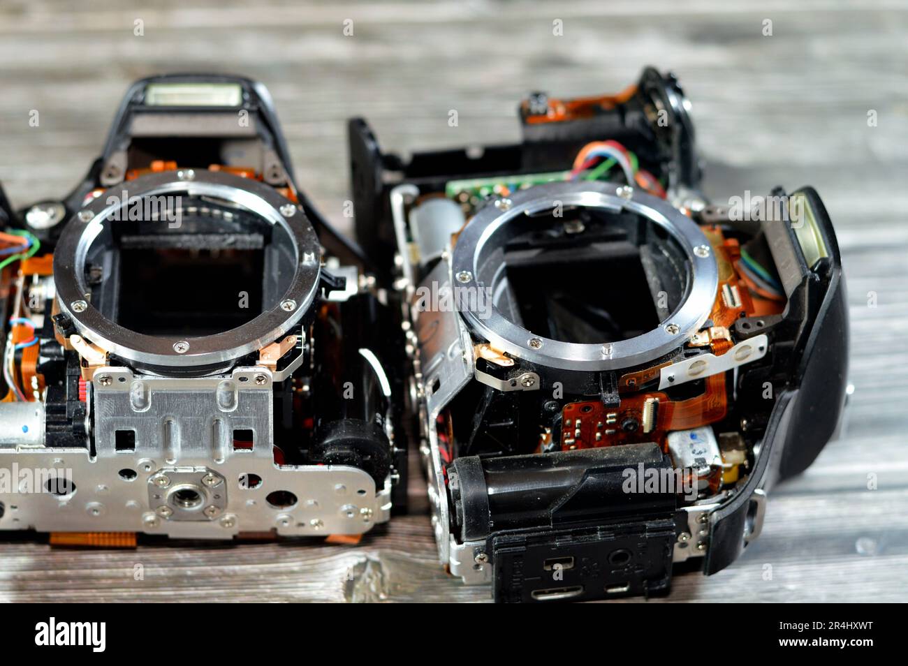 Slr camera bodies hi-res stock photography and images - Alamy