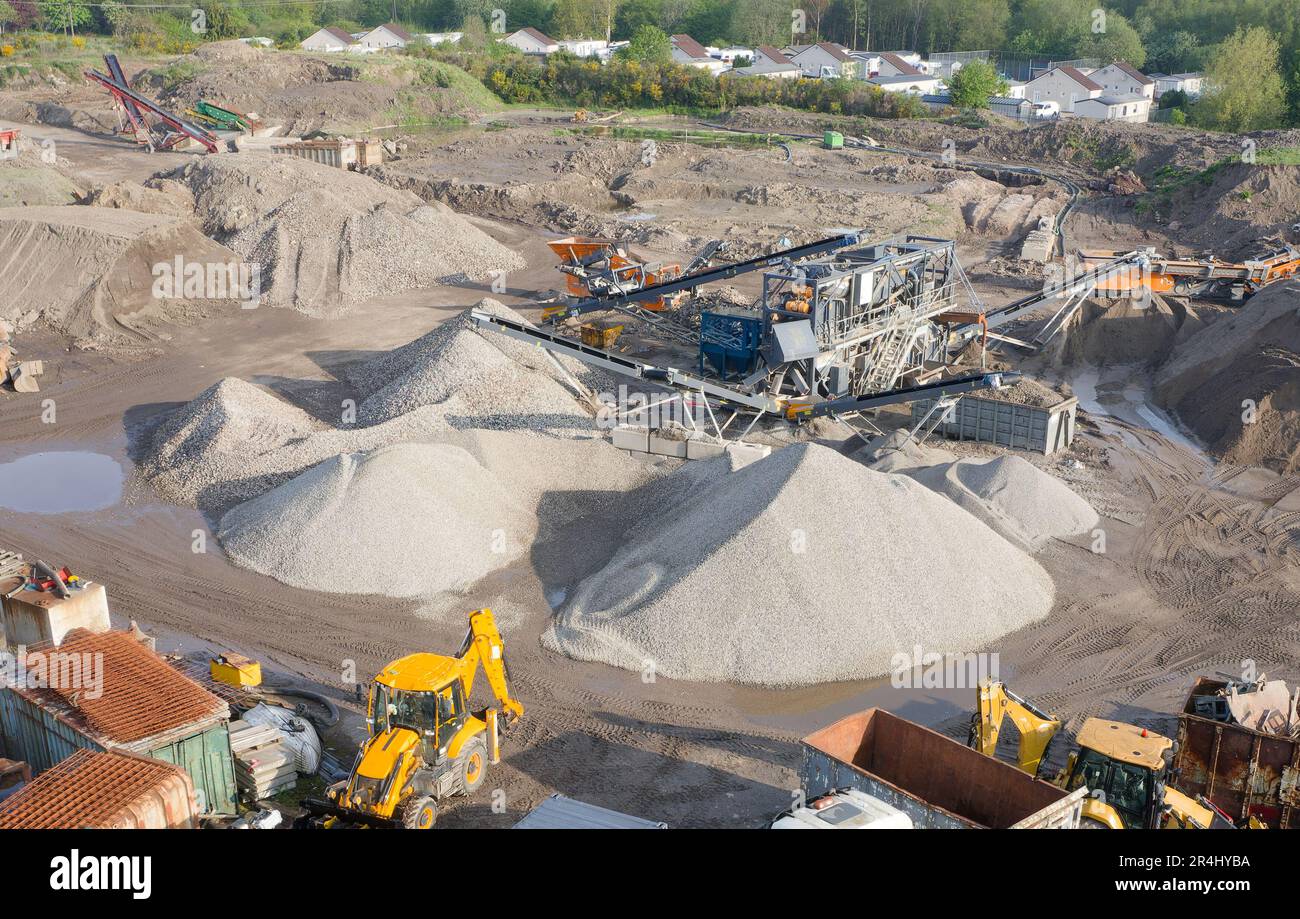 Gold digging quarry hi-res stock photography and images - Alamy