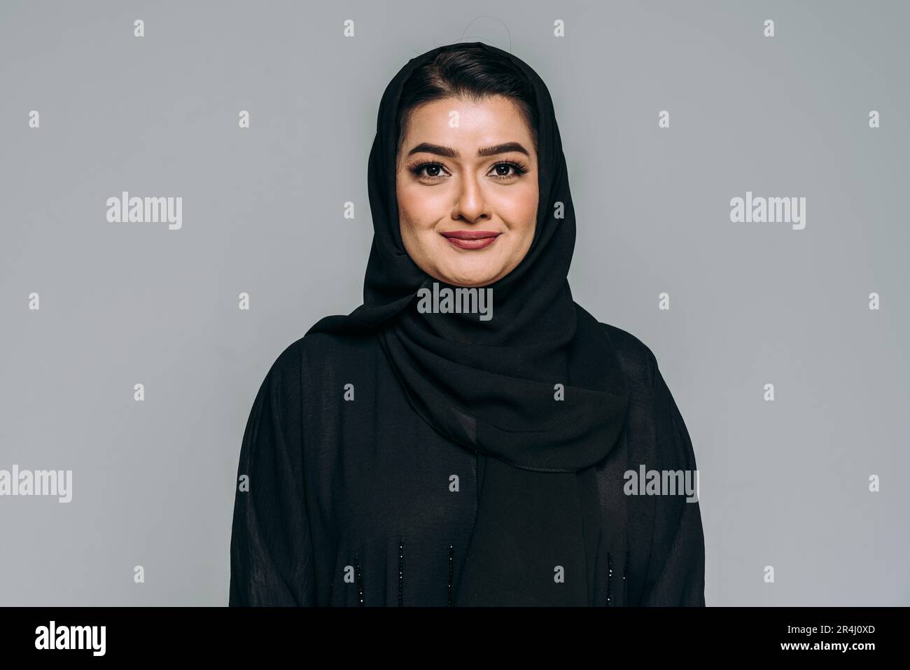 Beautiful arab middle-eastern woman with traditional abaya dress in ...