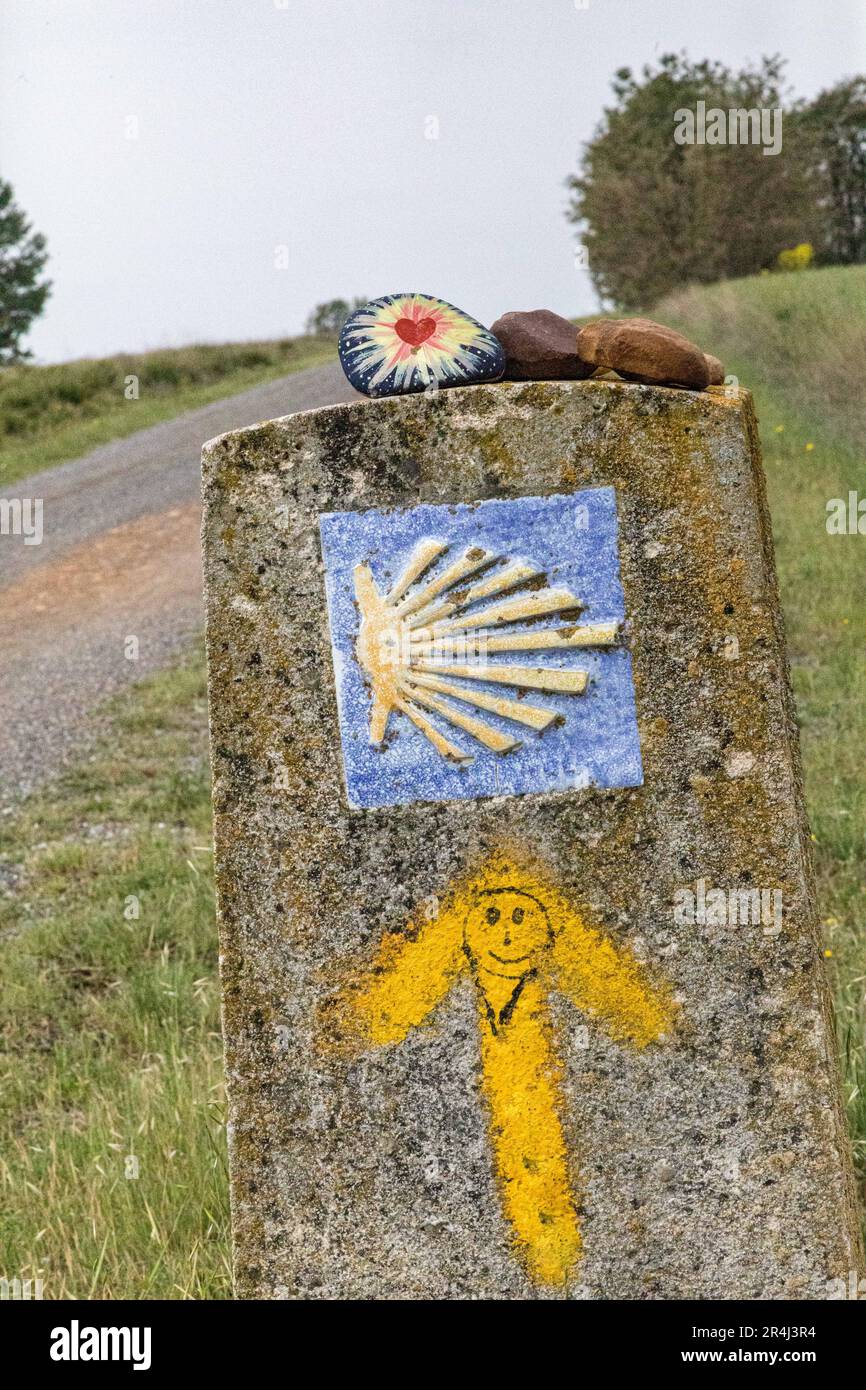 Camino santiago route marker scallop hi-res stock photography and ...