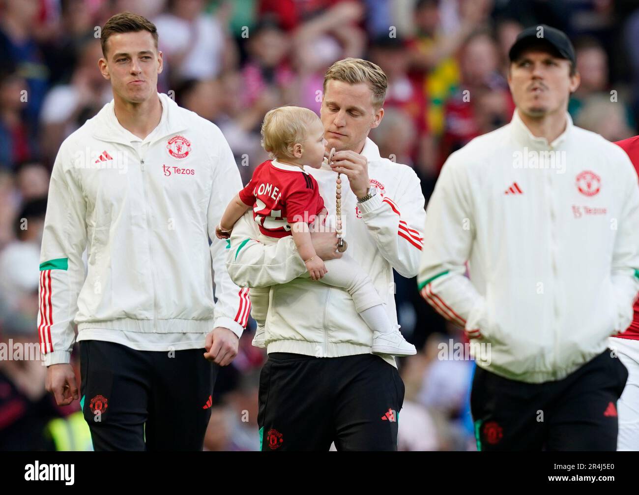 Donny van de beek 2023 hi-res stock photography and images - Alamy