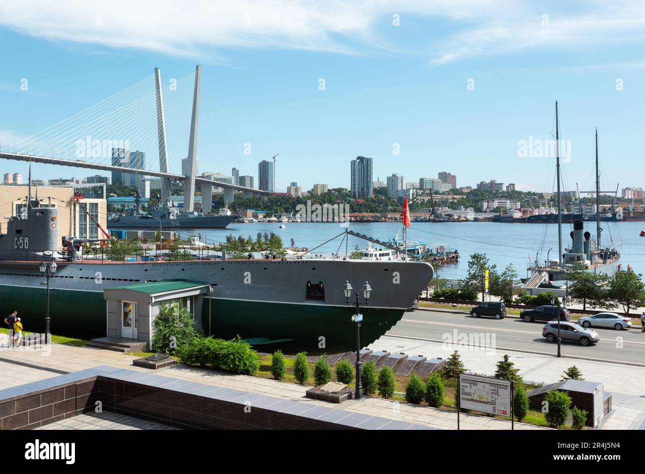 People walking along the Ship promenadein Vladivostok, Primorsky Krai ...