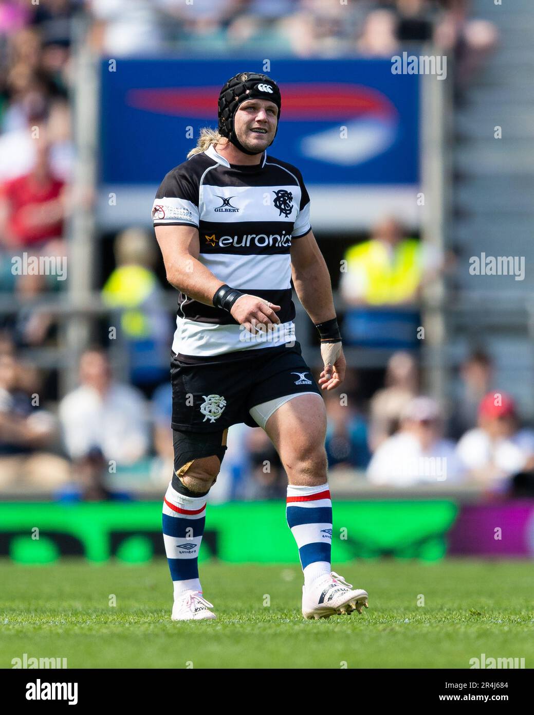 Harry Thacker of the Barbarians during the Killik Cup match Barbarians ...