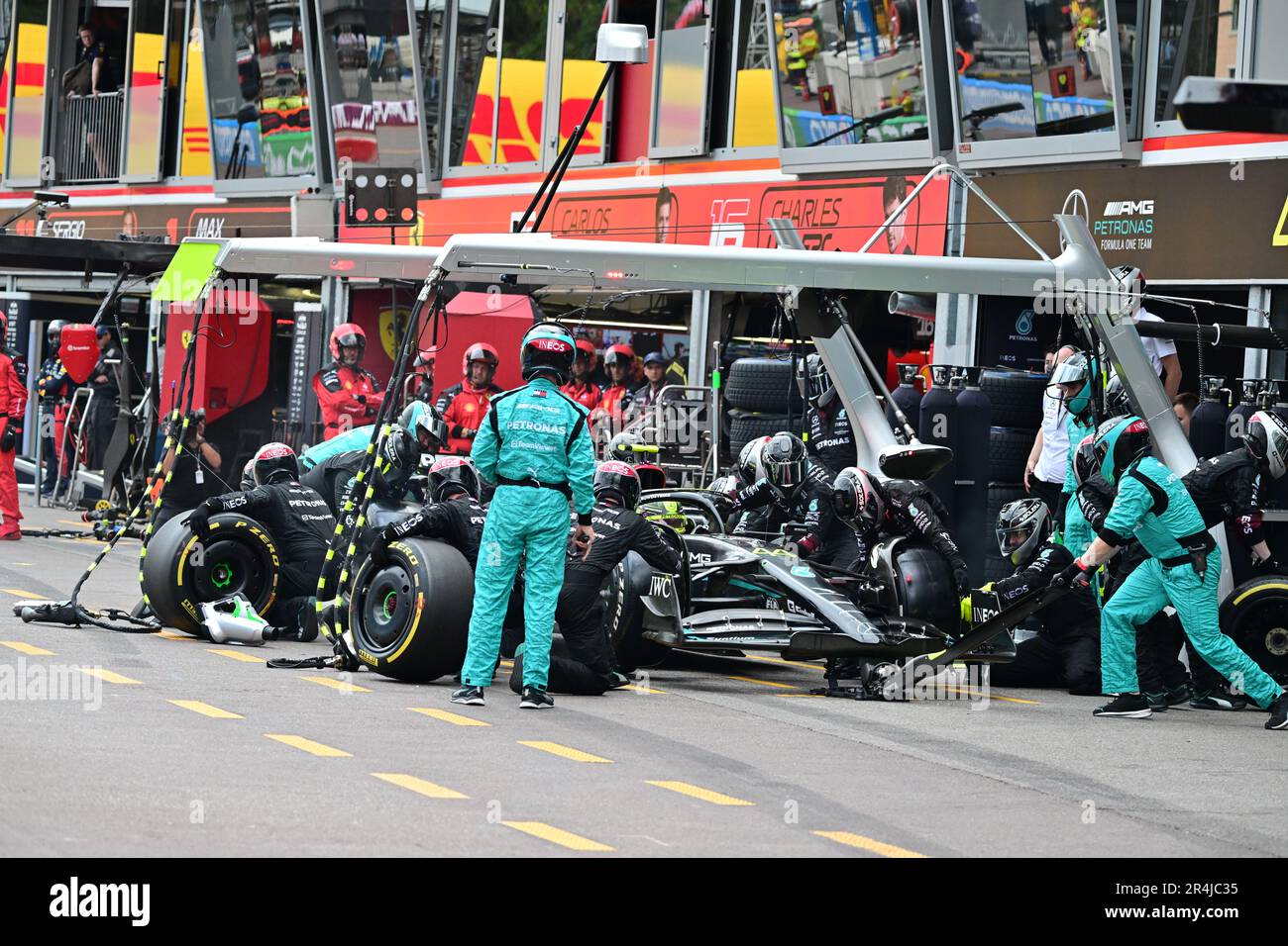 Formula 1 pitstop 2023 hi-res stock photography and images - Alamy