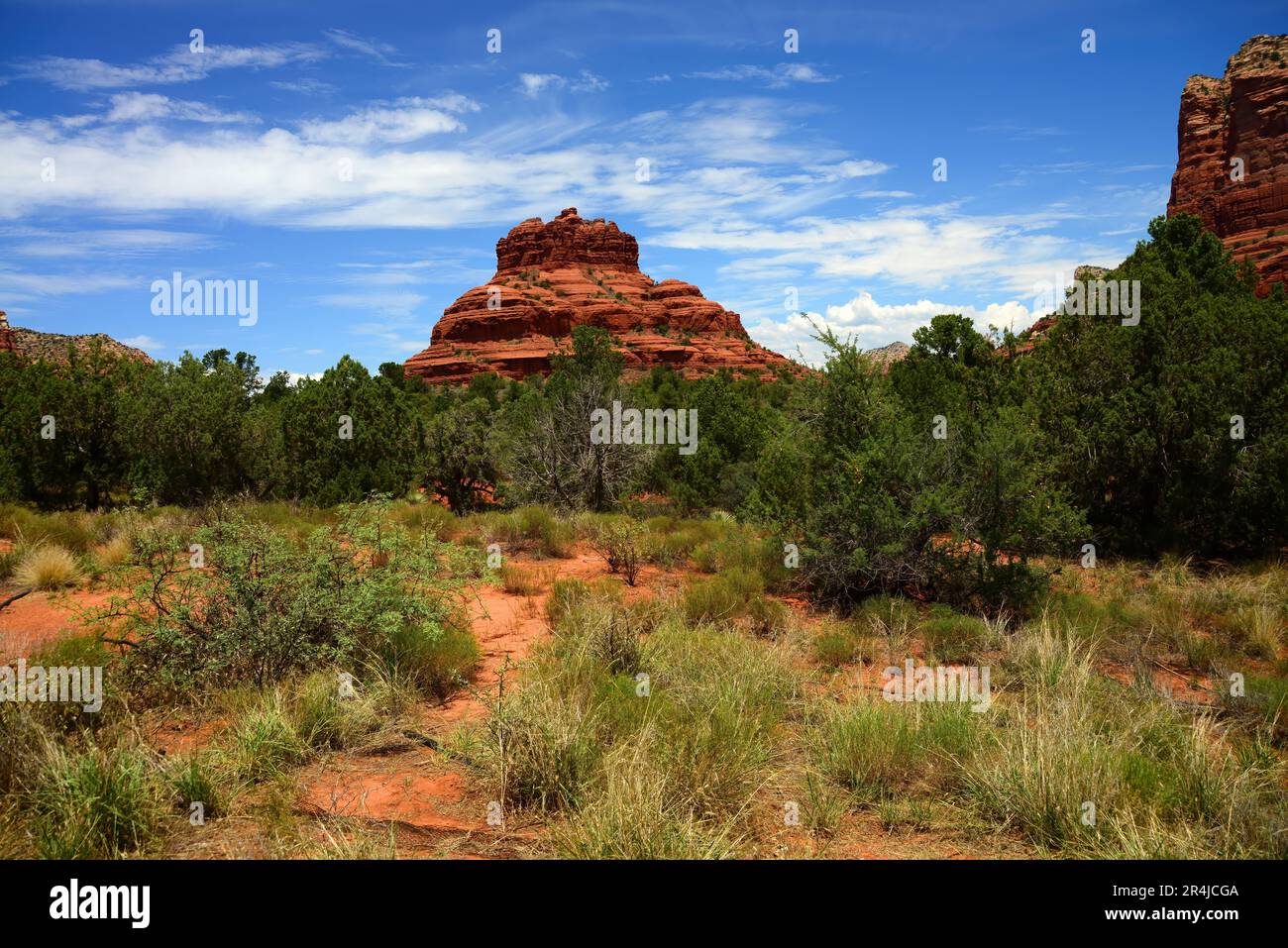 Sedona Arizona red rock country and surroundng mountain landscape Stock ...