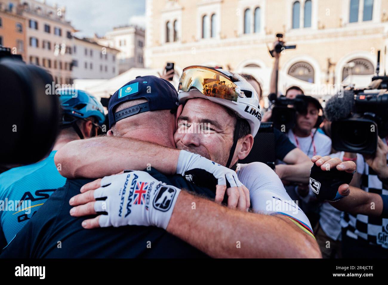 Giro d'italia 2023 roma hi-res stock photography and images - Alamy