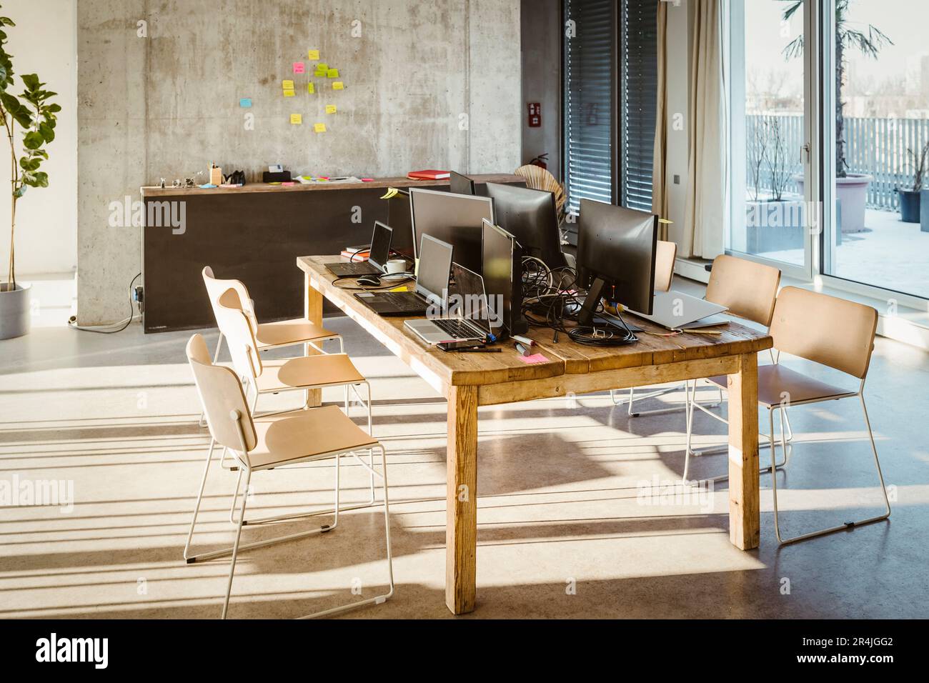 Laptops on desk hi-res stock photography and images - Alamy