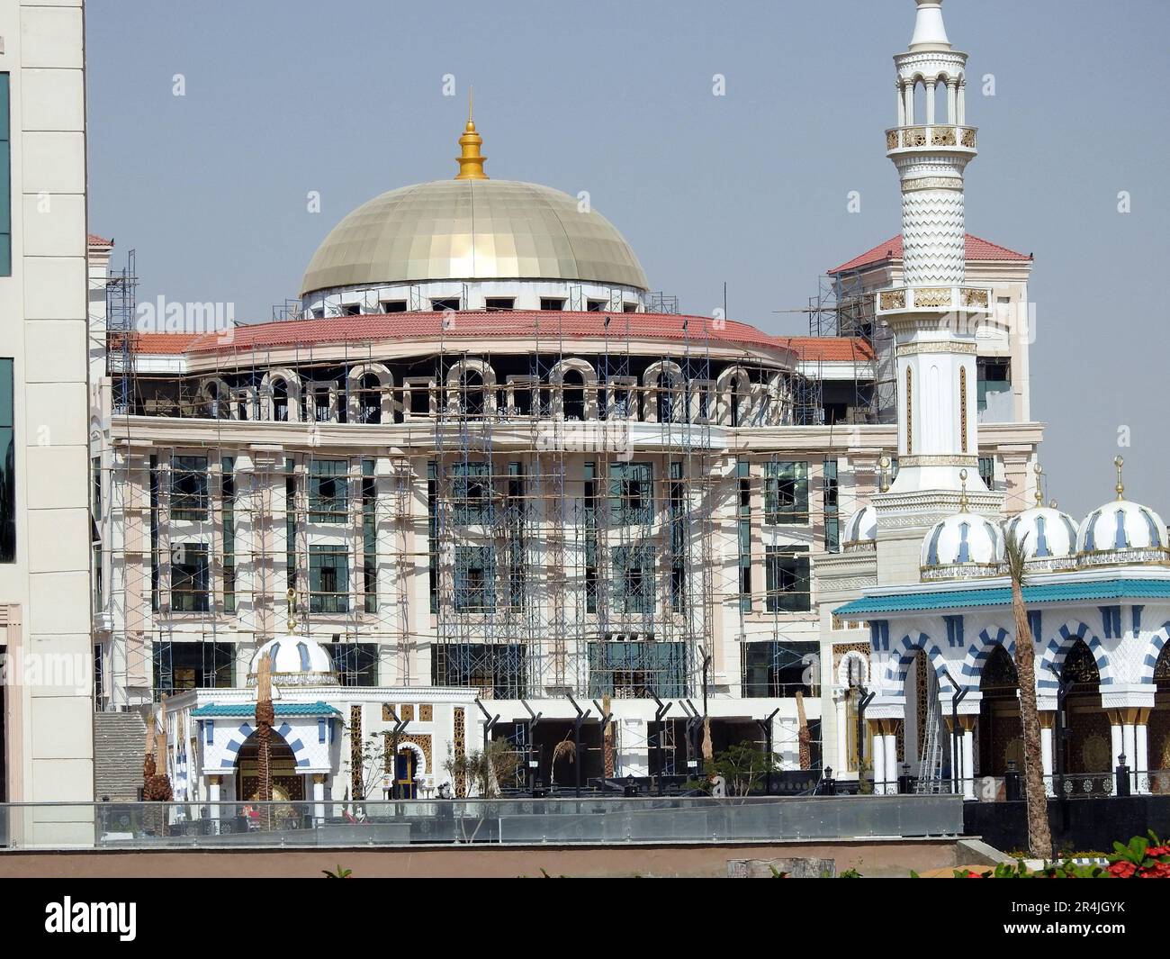 Cairo, Egypt, May 13 2023: A beautiful white mosque in New Cairo Egypt ...