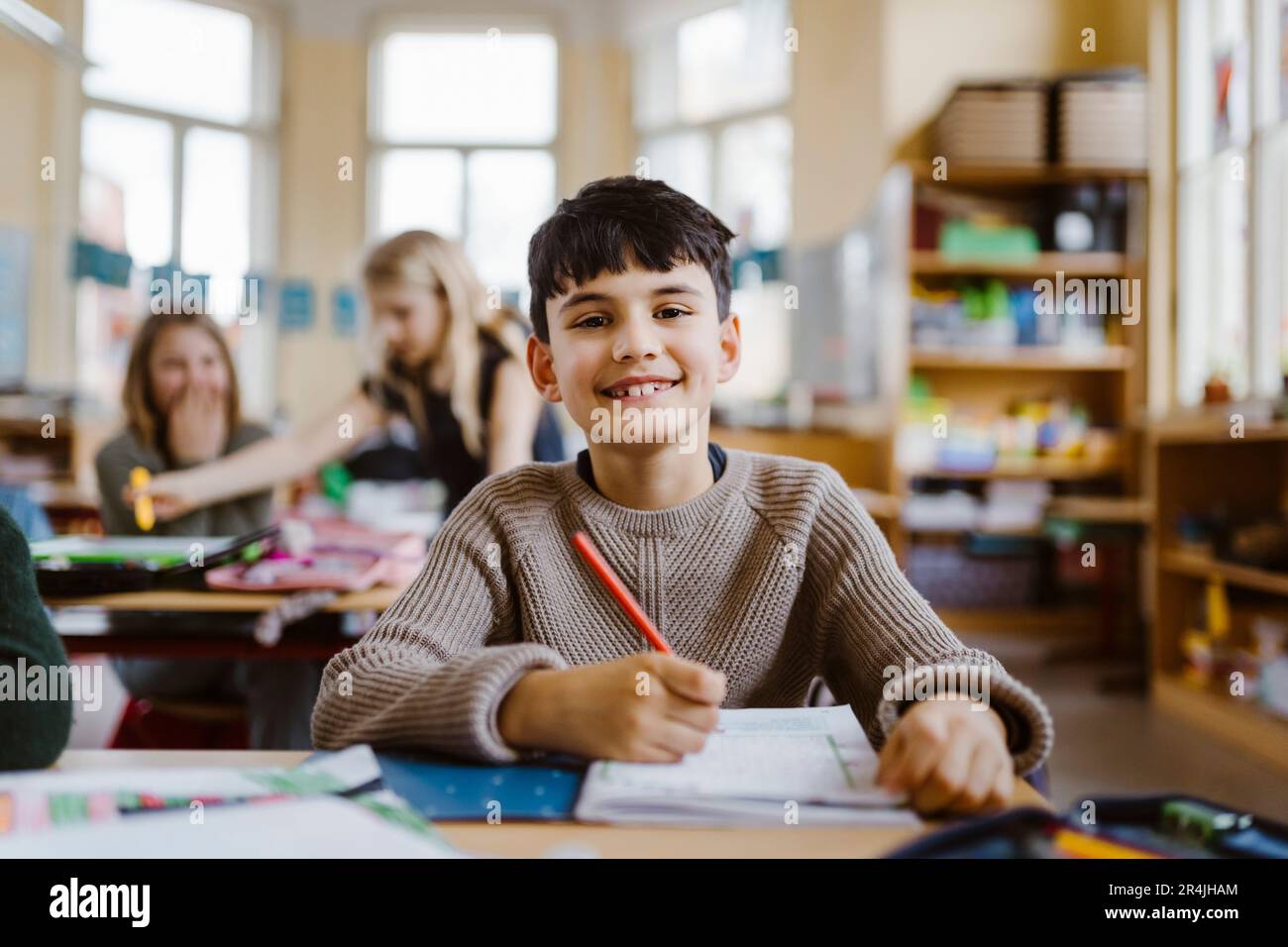 Pupil age hi-res stock photography and images - Alamy
