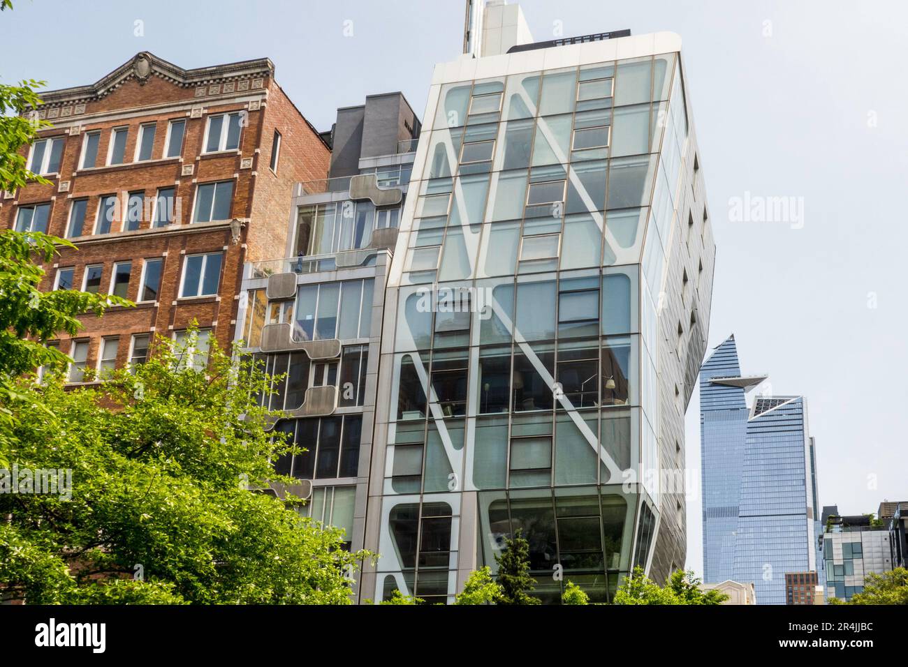 Modern buildings adjacent to the High Line in the Chelsea neighborhood ...