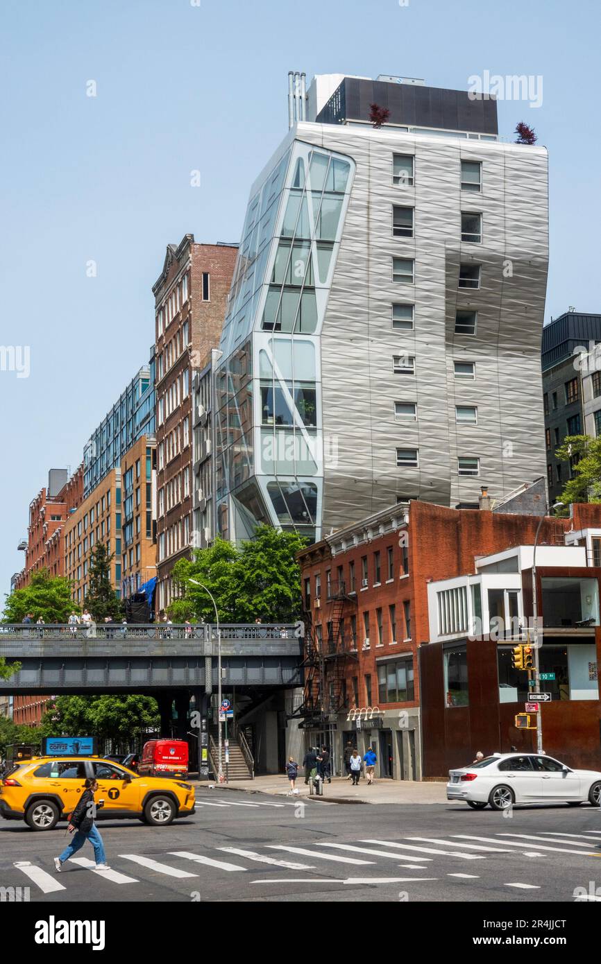 Modern buildings adjacent to the High Line in the Chelsea neighborhood ...