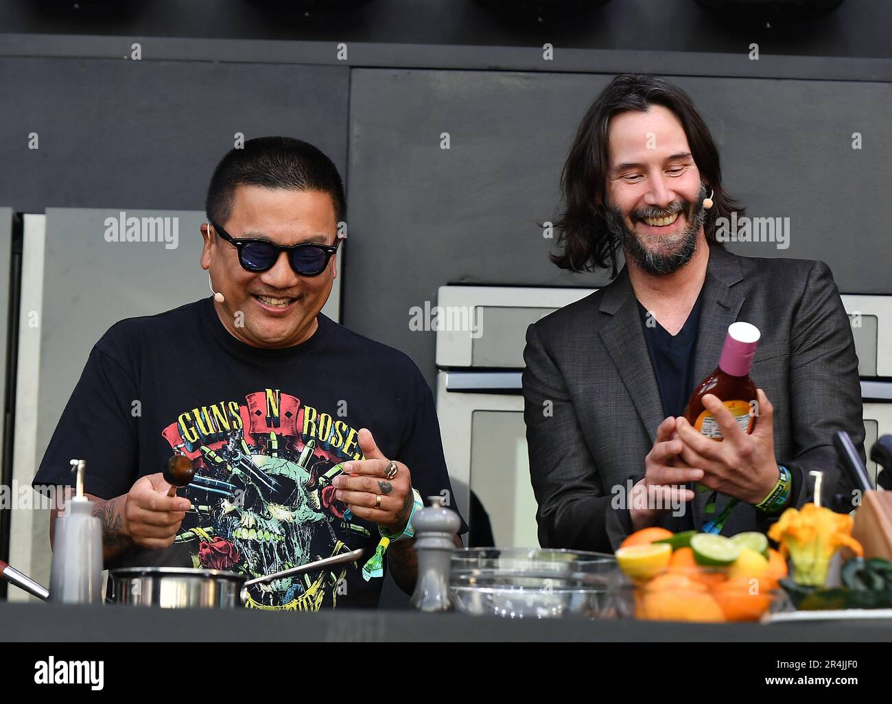 Roy Choi, Keanu Reeves seen onstage at The William Sonoma Culinary ...