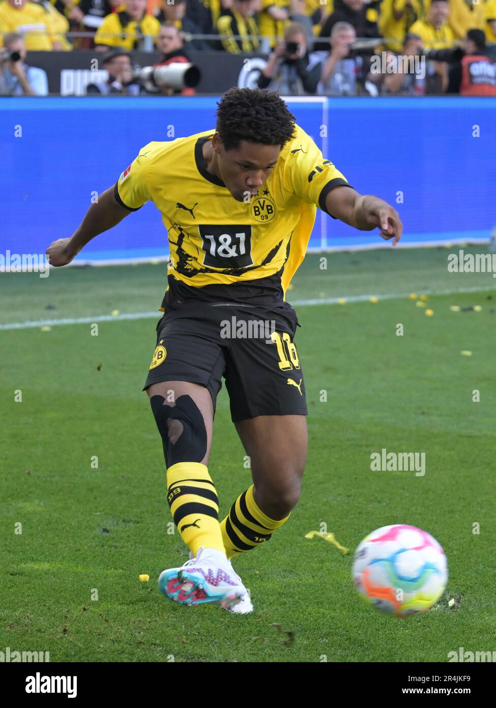 DORTMUND - Julien Duranville of Borussia Dortmund during the Bundesliga ...