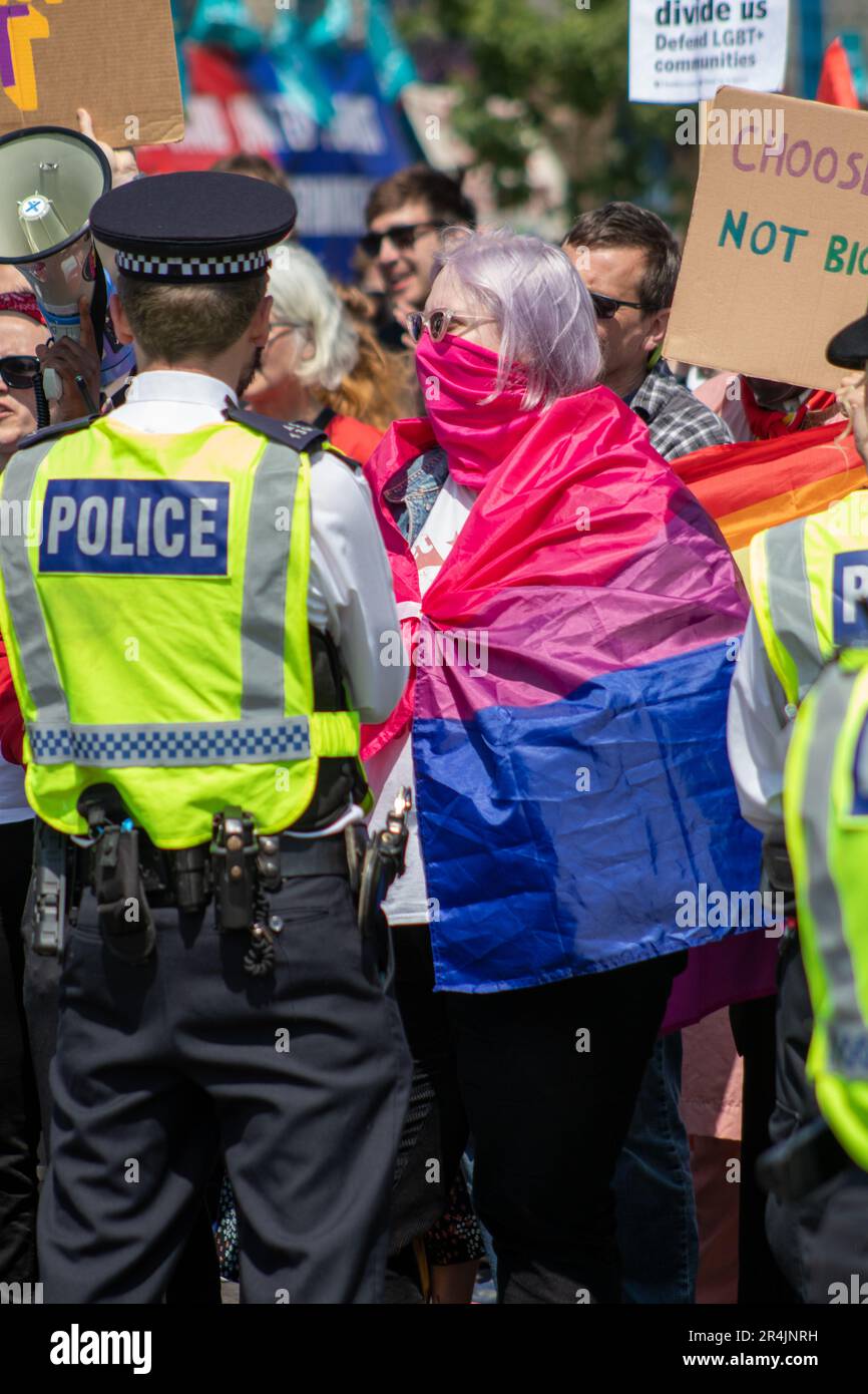 London, United Kingdom - May 27th 2023: Counter-Protesters at the Honor ...