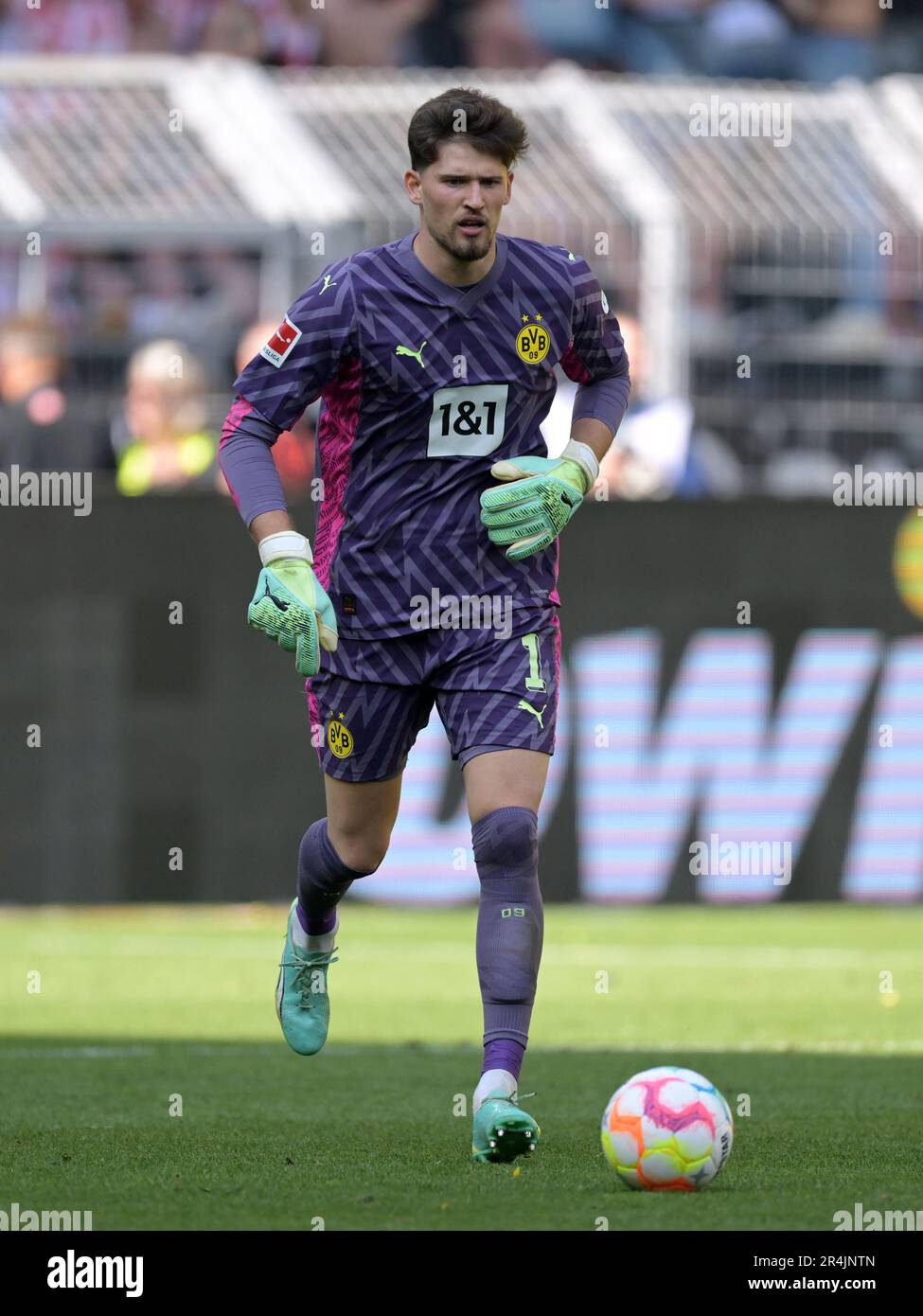 DORTMUND - Borussia Dortmund goalkeeper Gregor Kobel during the ...