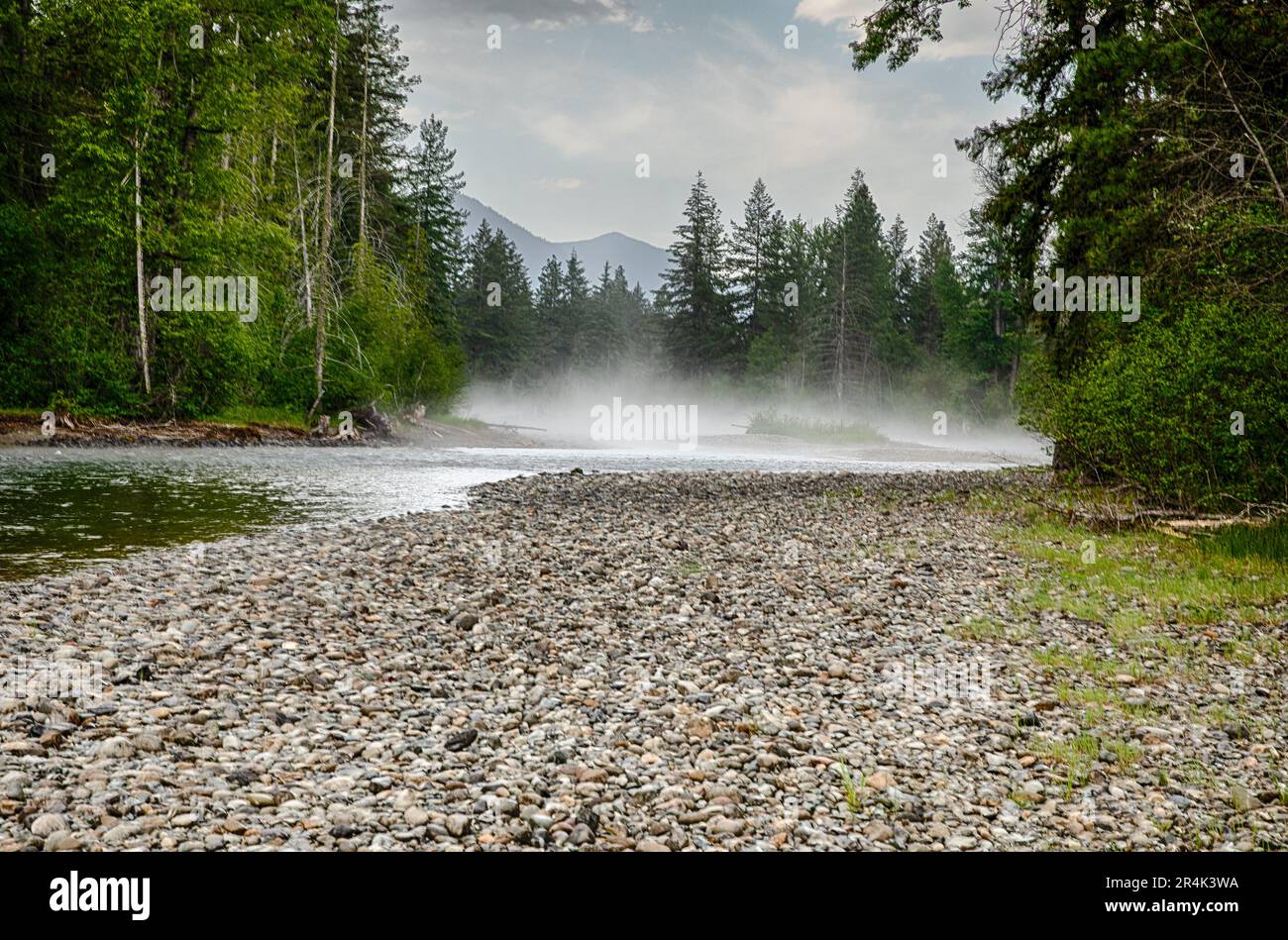 Cle Elum River Stock Photo - Alamy