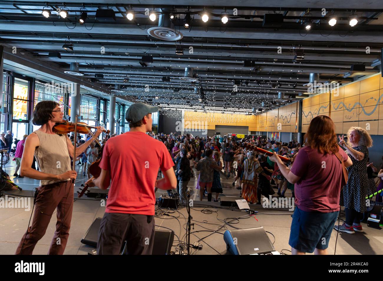 Contra band hi-res stock photography and images - Alamy