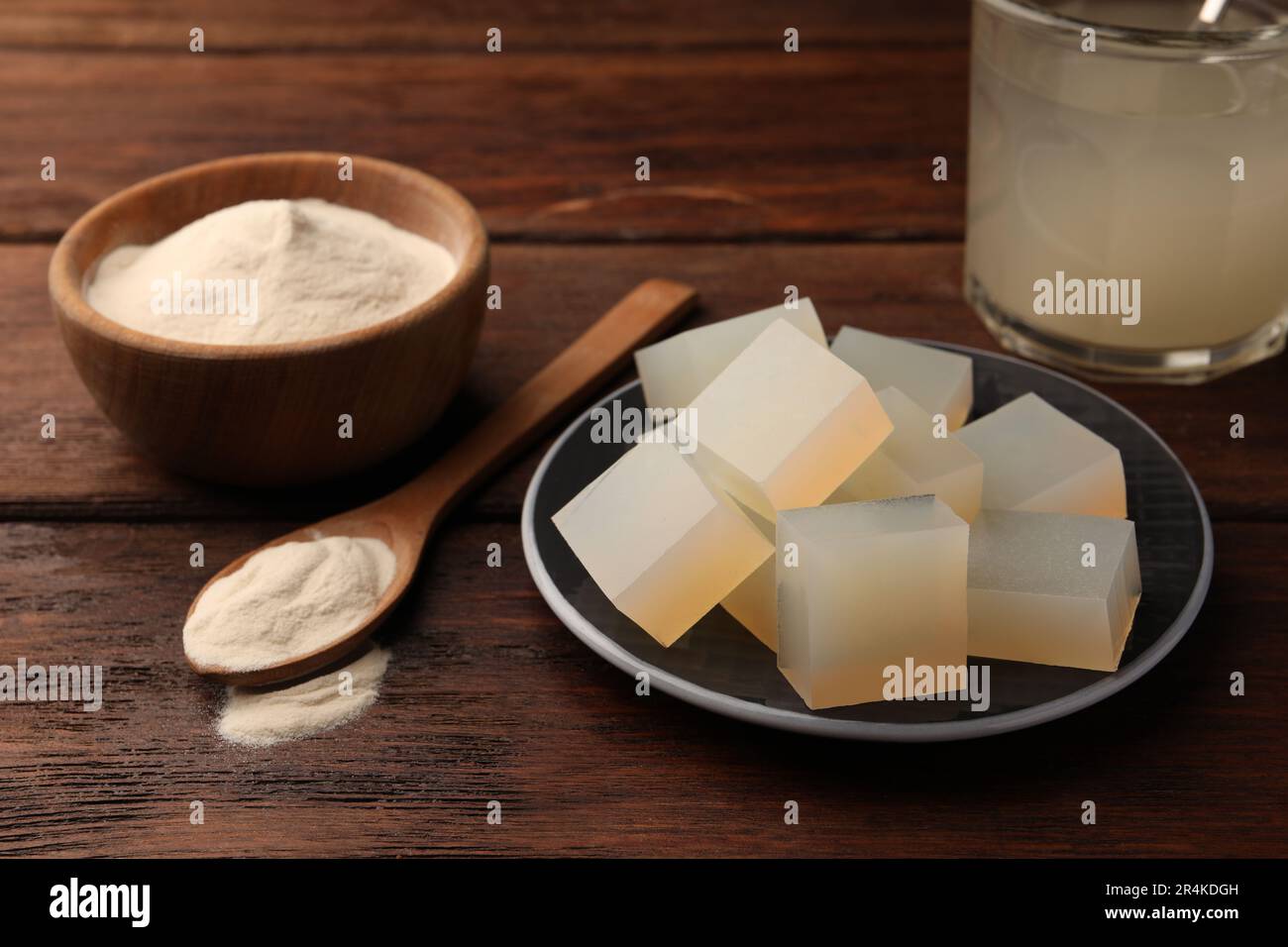 Glass bowl agar jelly hi-res stock photography and images - Alamy