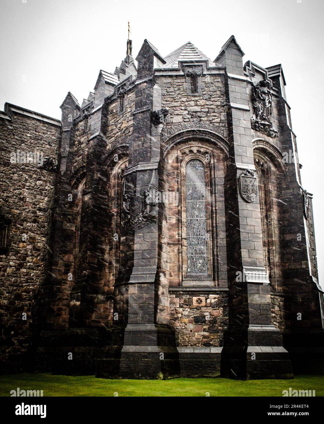 Icon medieval scotland castle hi-res stock photography and images - Alamy