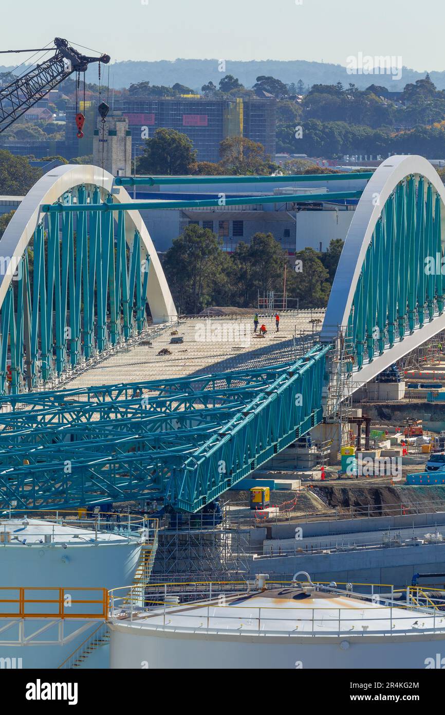 Construction of a new bridge over the Alexandra Canal at Tempe Reserve ...