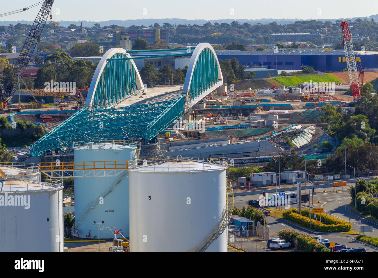 Construction of a new bridge over the Alexandra Canal at Tempe Reserve ...