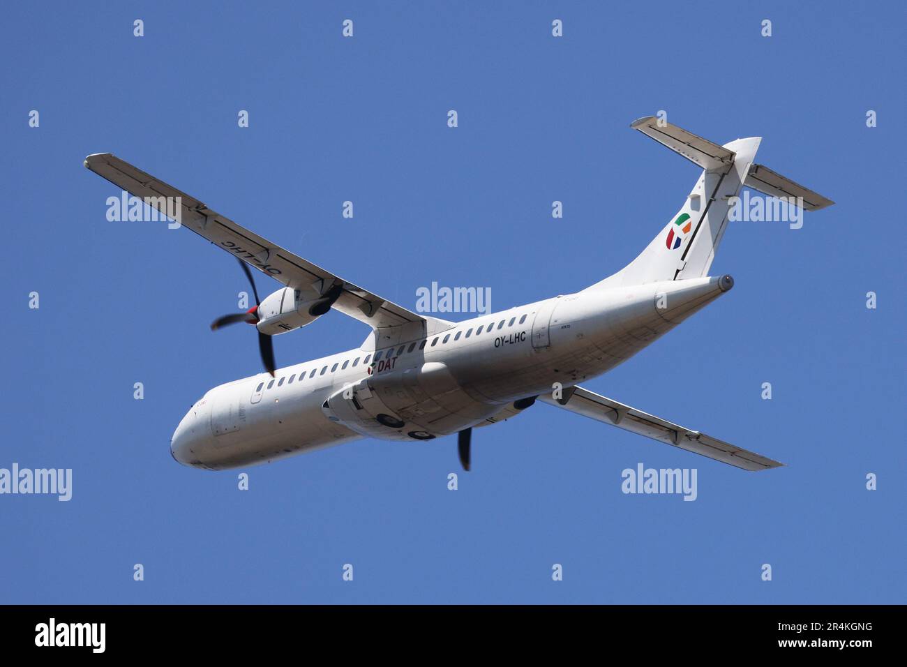 DAT DANISH AIR TRANSPORT THE ONLY AIRLINE THAT CONNECTS SICILY TO ...