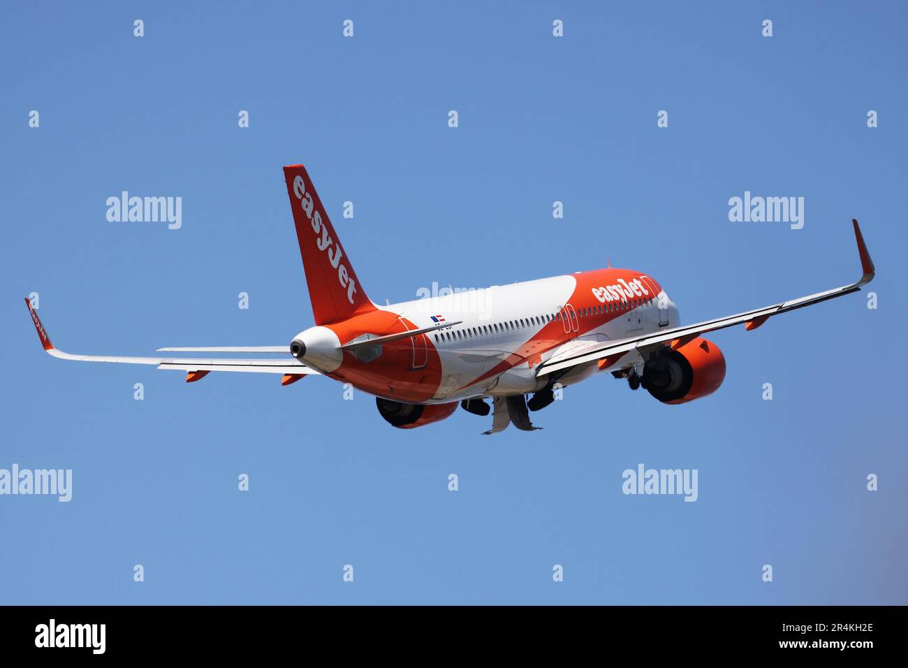 EASYJET THE BRITISH COMPANY CONNECTS SICILY WITH ROUTES TO EUROPE in ...