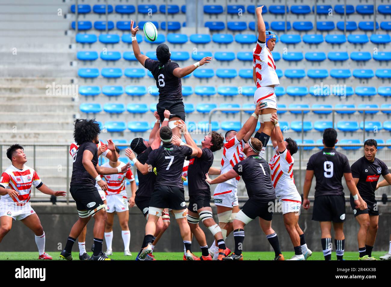 Tokyo, Japan. 27th May, 2023. Two team groups Rugby : Rugby match between U20 Japan 52-46 New ...