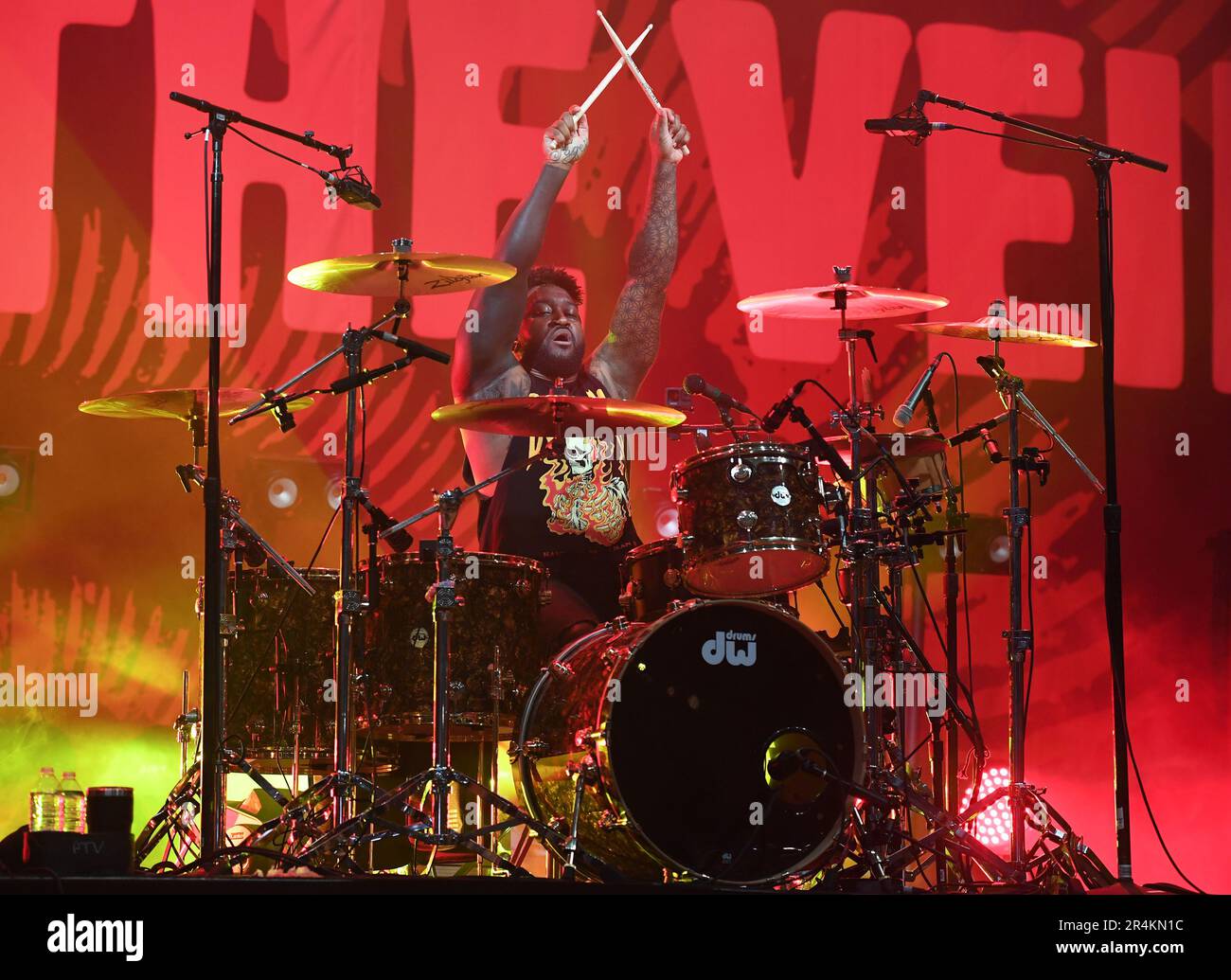 BOCA RATON - MAY 27: Loniel Robinson of Pierce the Veil performs during ...