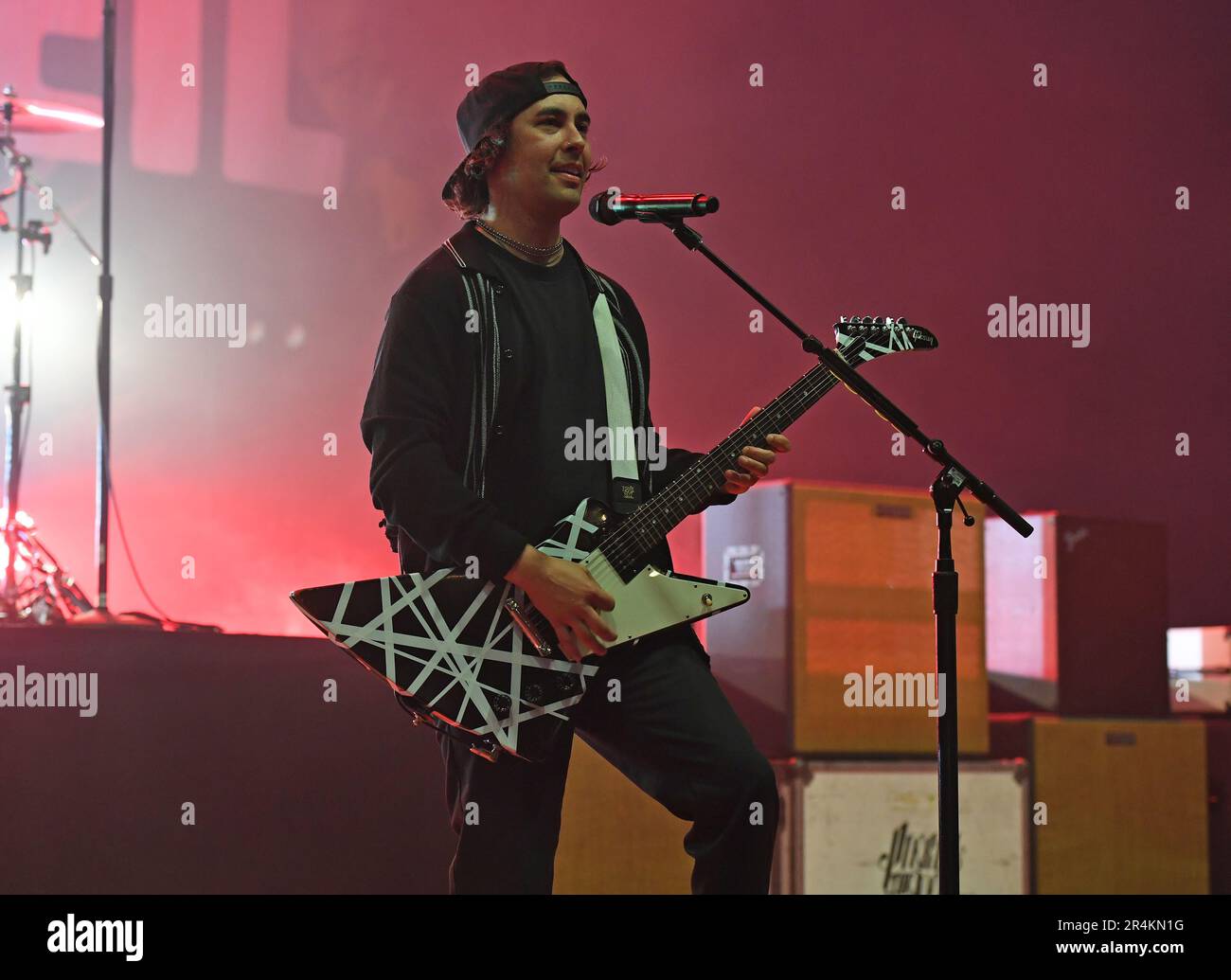 BOCA RATON - MAY 27: Vic Fuentes of Pierce the Veil performs during The ...