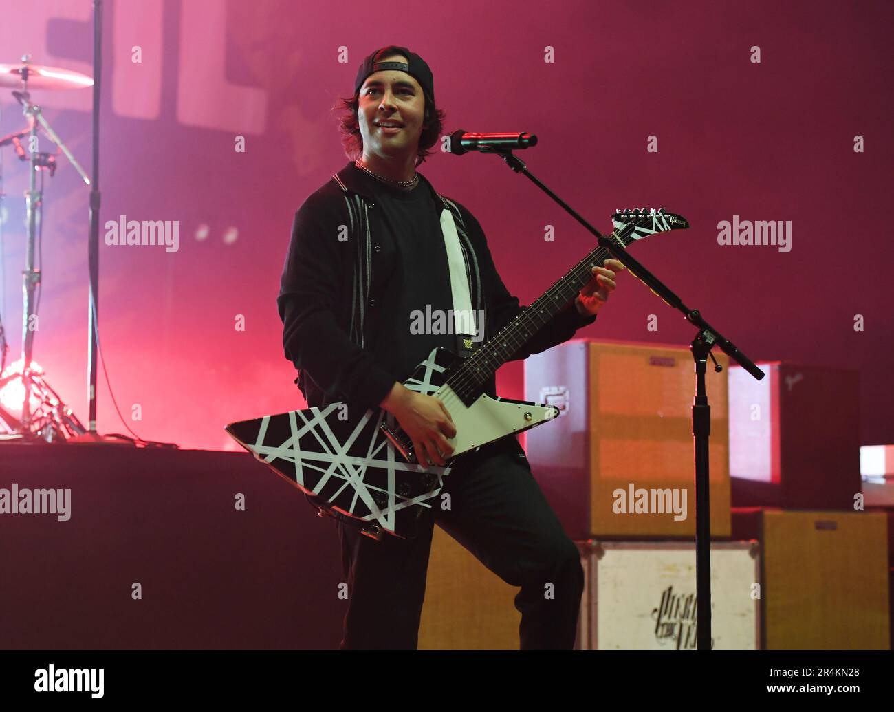 BOCA RATON - MAY 27: Vic Fuentes of Pierce the Veil performs during The ...