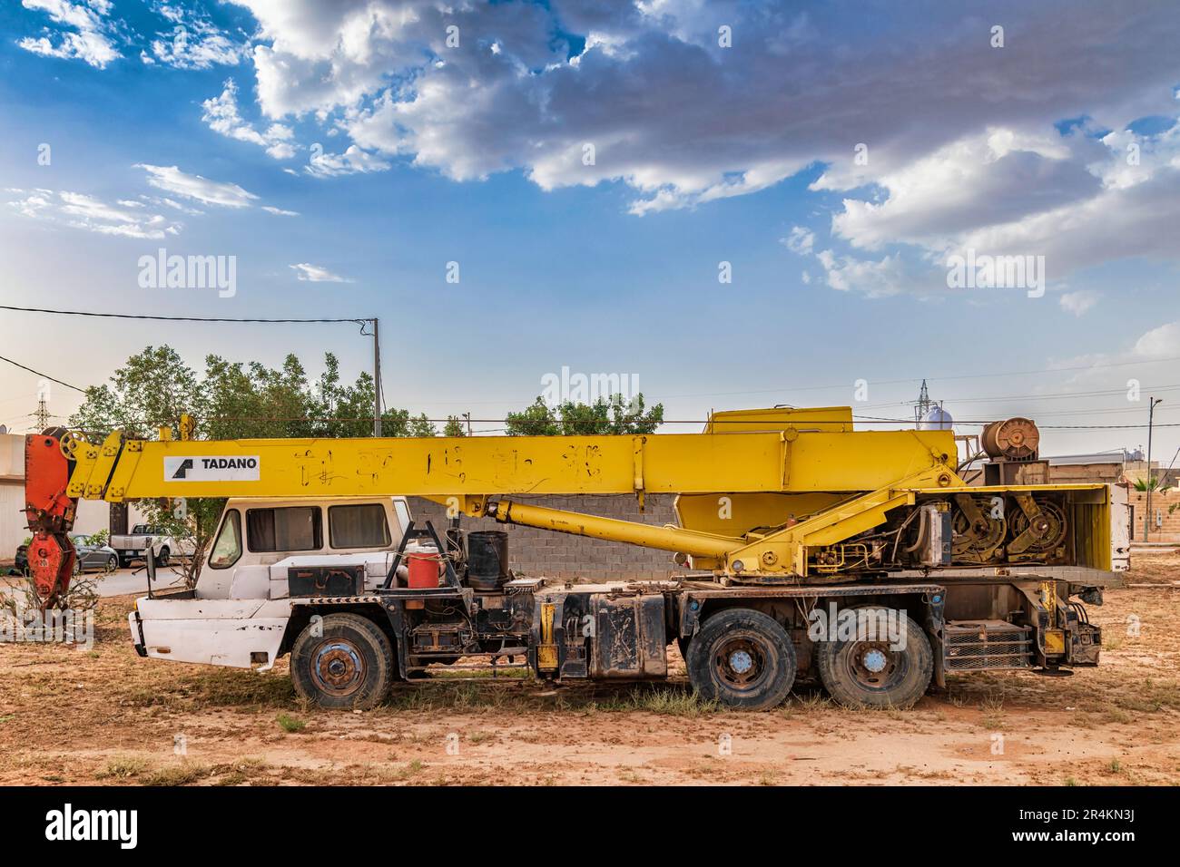 Abandoned Crane Truck - side view Stock Photo - Alamy