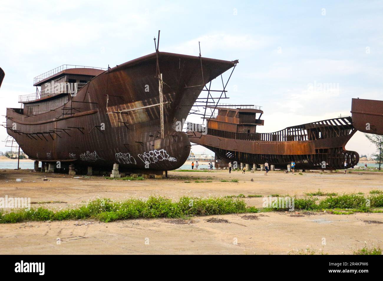 Retired fishing boats Hainan Stock Photo - Alamy