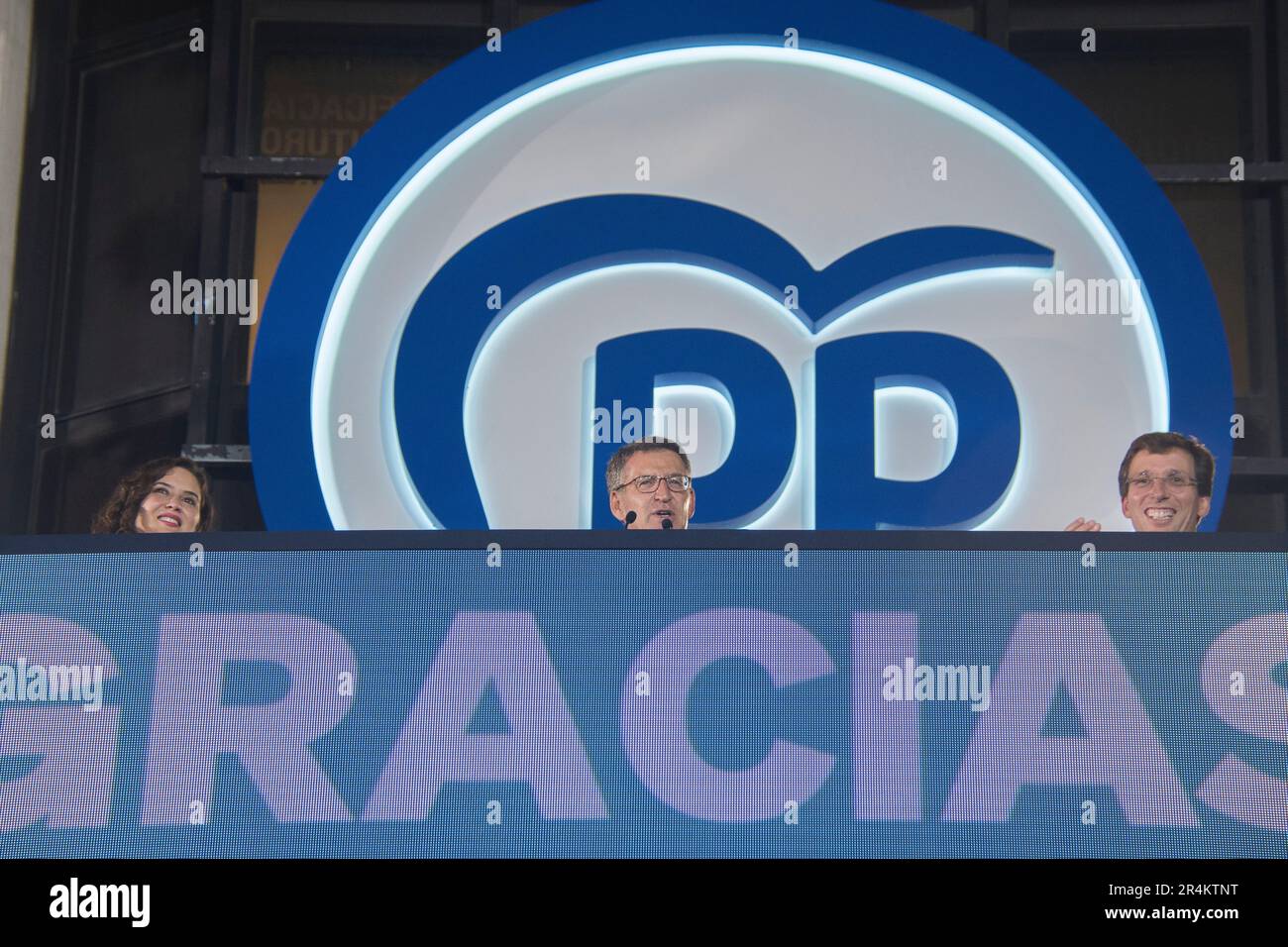 several hundred affiliates and supporters gather in front of Genova, 13 ...