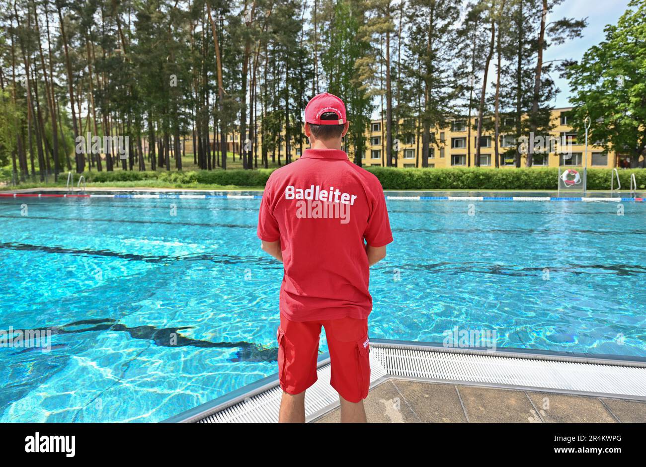 Lifeguard stands hi-res stock photography and images - Alamy