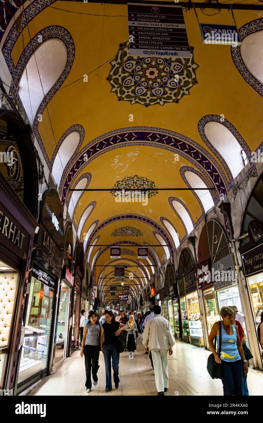Egyptian Bazaar(Spice Bazaar), Mısır Çarşısı, near Galata bridge ...