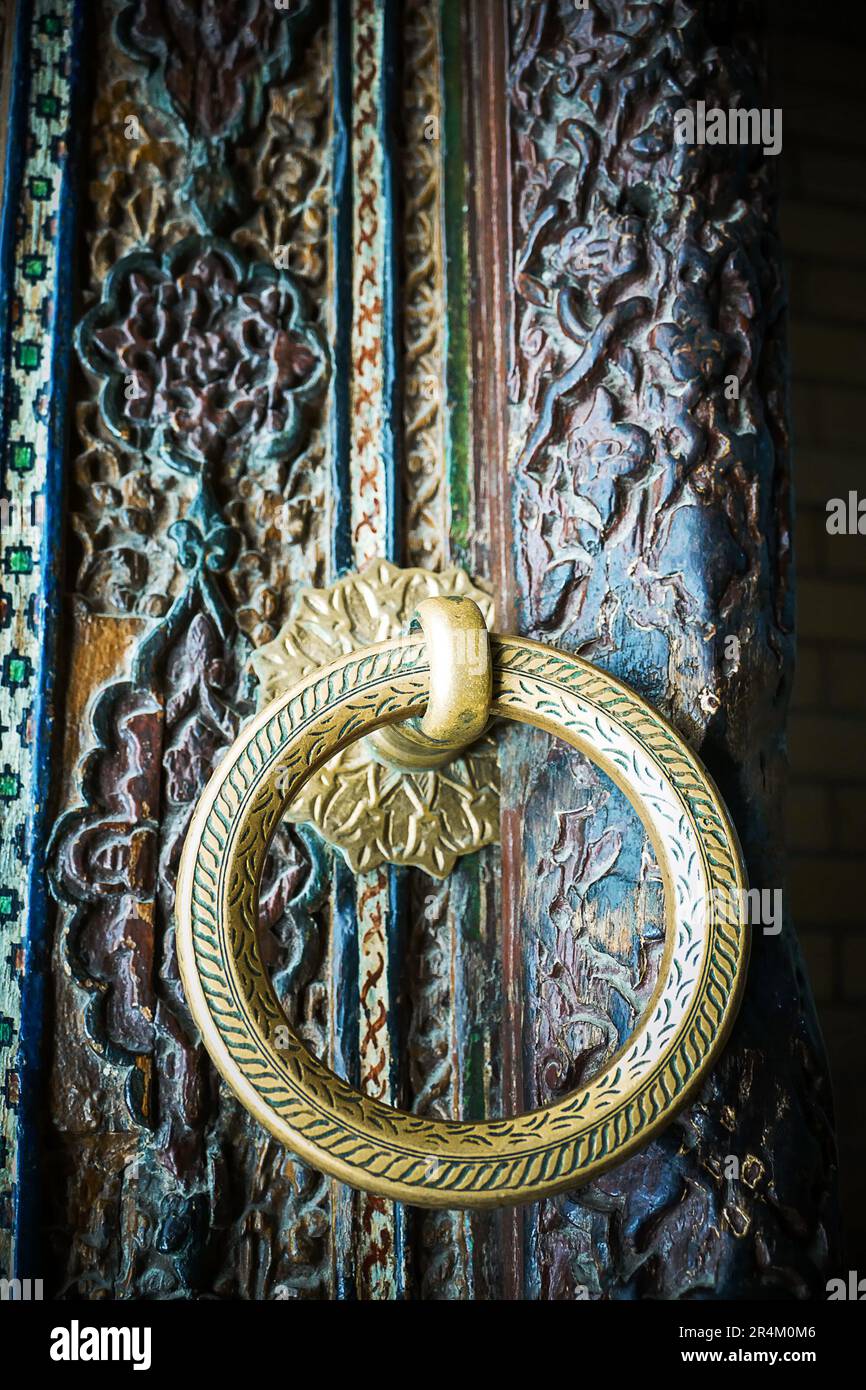 Old carving hi-res stock photography and images - Alamy