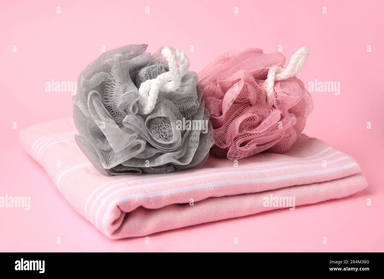 Body puffs hi-res stock photography and images - Alamy